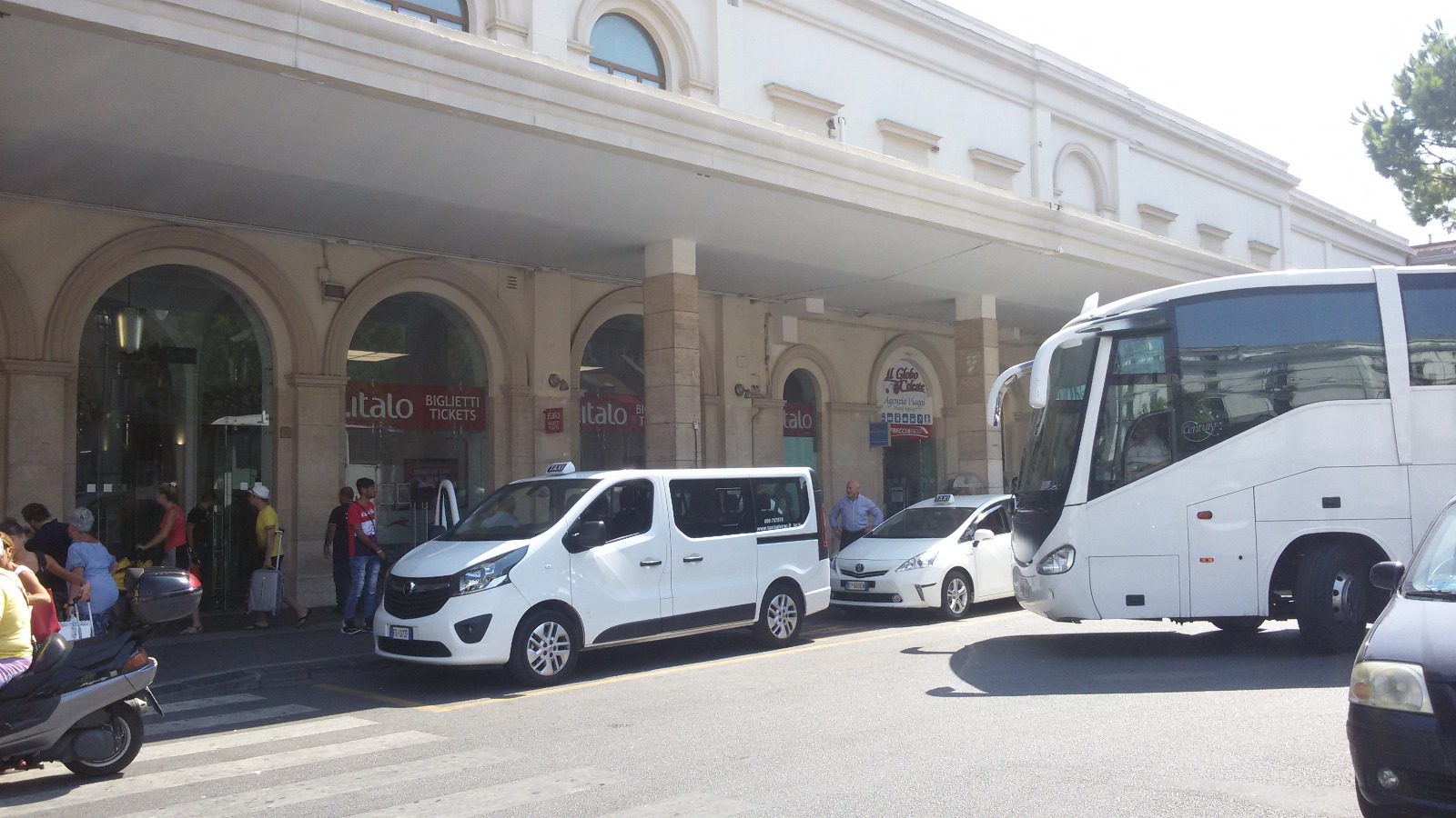 Salerno, nuove licenze Taxi: stop da Galdi - La Città di Salerno
