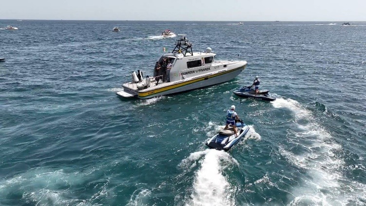 Salerno, partita l'operazione Salerno, partita l'operazione